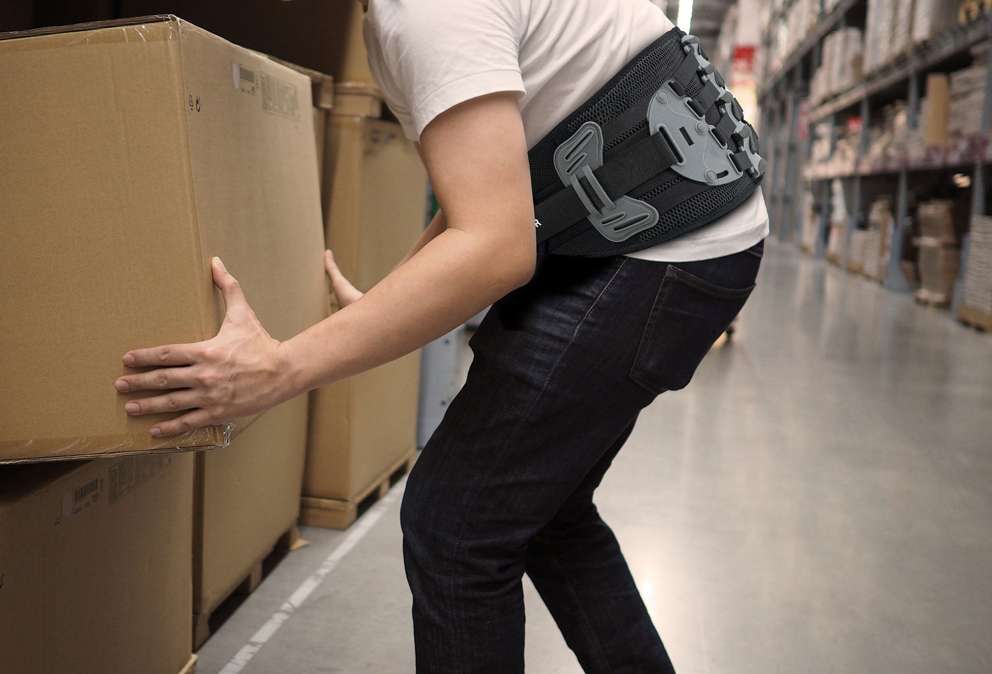 Back Pain in Warehouse Workers: Prevent Injury with Spinal Armor ...